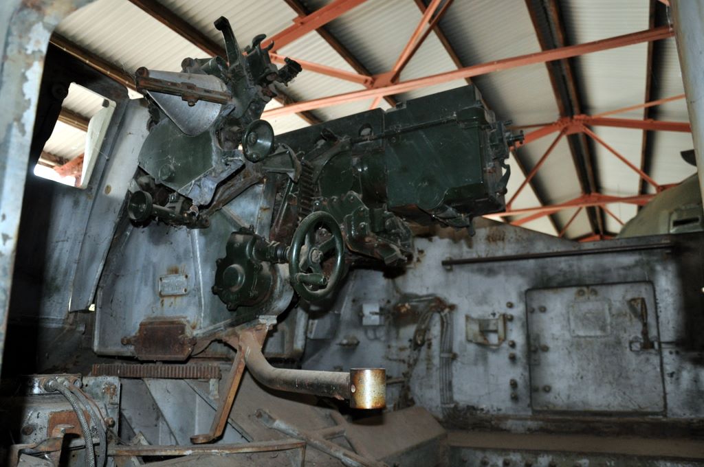 Yeramba self-propelled howitzer.